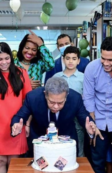 Leonel Fernández celebra cumpleaños Leonel Fernández celebra cumpleaños